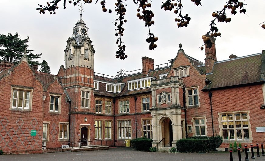 Testują i tworzą próbne serie olejów – odwiedzamy laboratorium Castrol ...